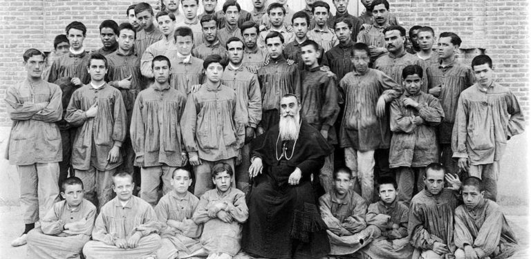 Fundador - Religiosos Terciarios Capuchinos Amigonianos