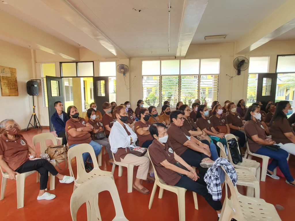 Familia amigoniana filipina en modo sinodal - Religiosos Terciarios ...